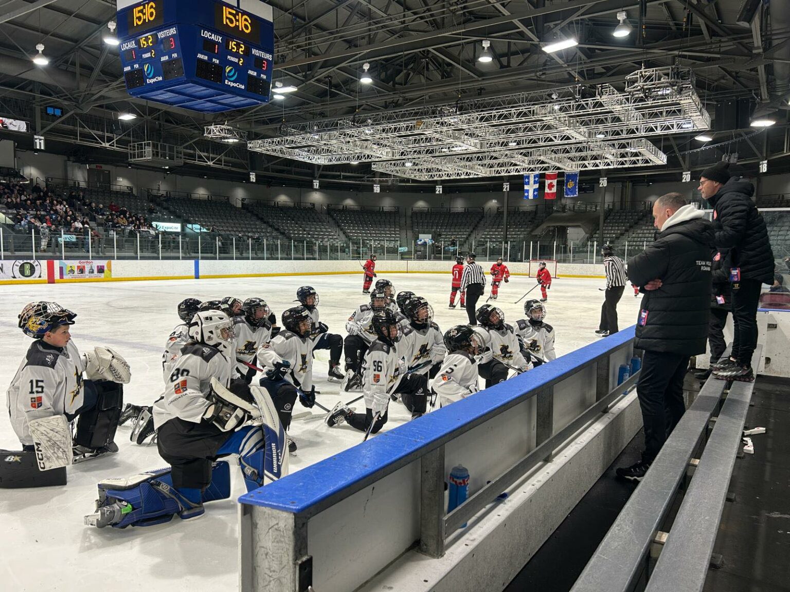 Team Romania Wolves, calificare în sferturi la Quebec International Pee ...